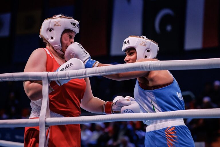 12 Indian boxers storm into the finals at the IBA Junior World Boxing ...