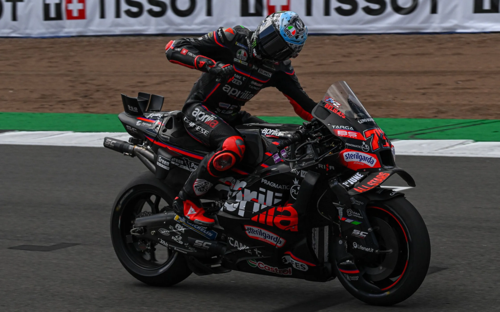 Bezzecchi victorious from Zarco as Quartararo suffers heartbreak in ...