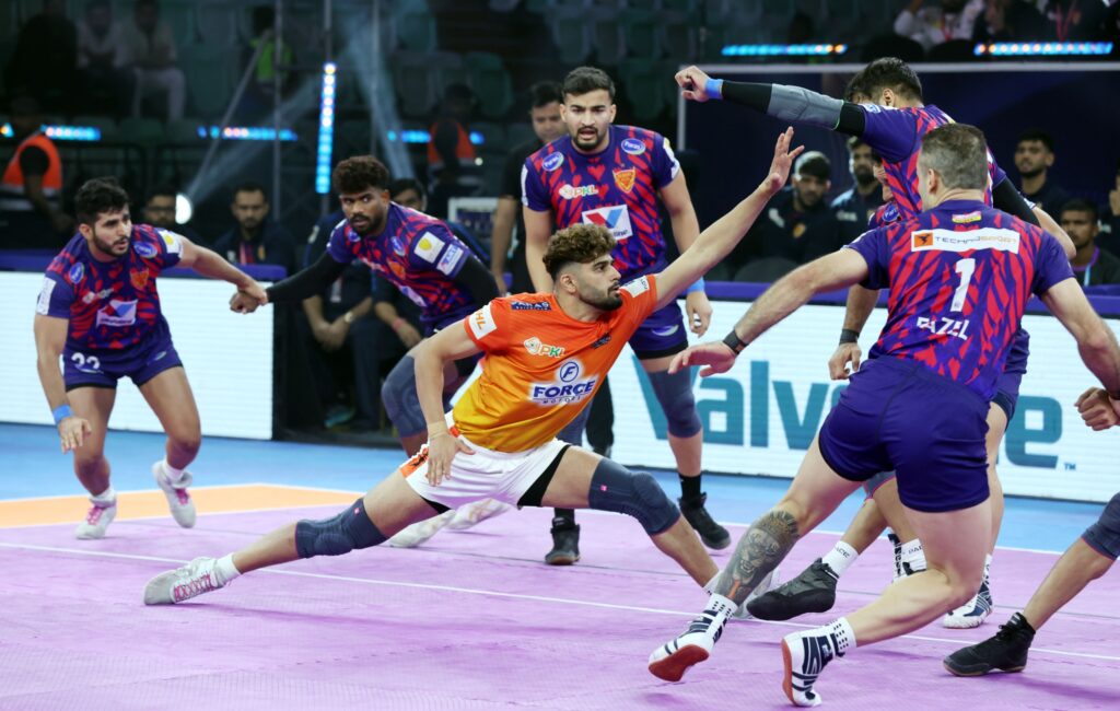 Dabang Delhi K.C. book finals berth after clinching thrilling ...
